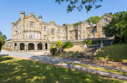 Large self catering cottages in the UK sleeping 30 or more